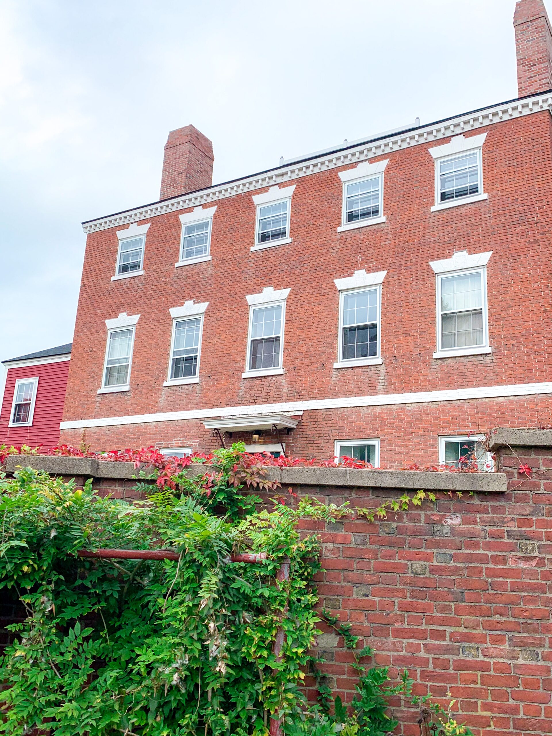 Four Fascinating Houses that will Make You Fall in Love with Salem